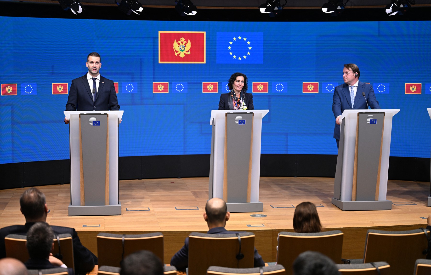 Crna Gora zatvorila još tri poglavlja - šta je sa susjedima i ko koga blokira na putu ka EU ...